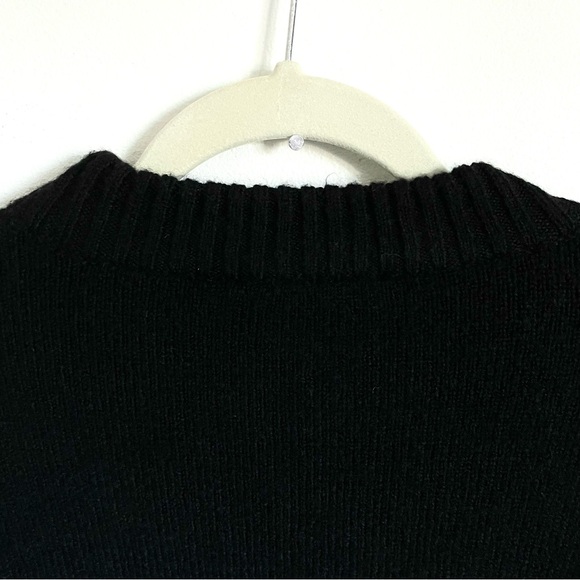 Zara | Sweaters | Zara Knit Crew Neck Sweater With Faux Fur Cuffs Size ...